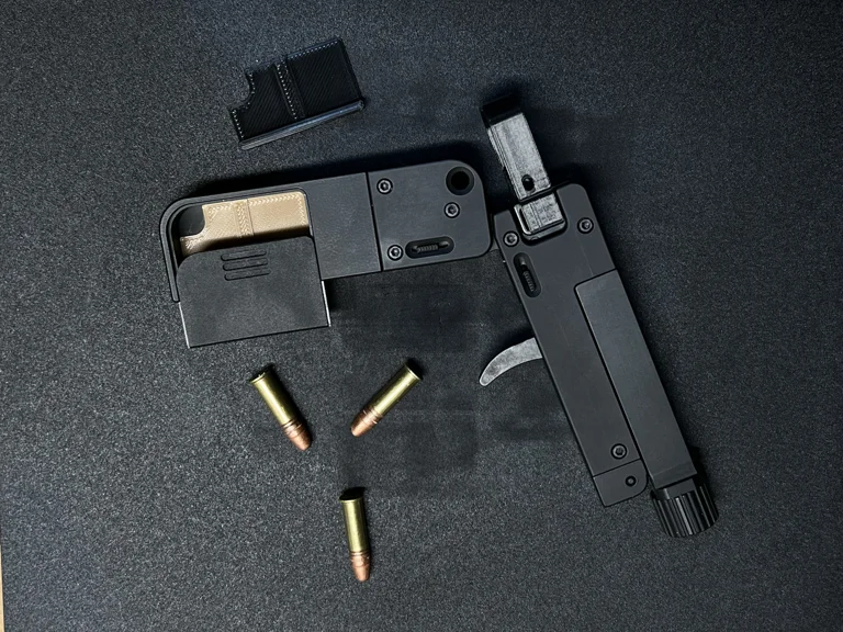 Details - LifeCard Mag Compartment Stiffener - GunCAD Index